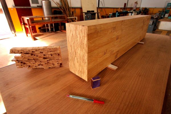 Bambu laminado | Coletivo Raiz & Cipó